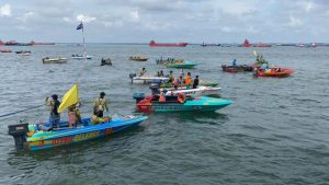 Speed Boat Pilihan Transportasi Maritim yang Cepat dan Efisien - Perahu ...